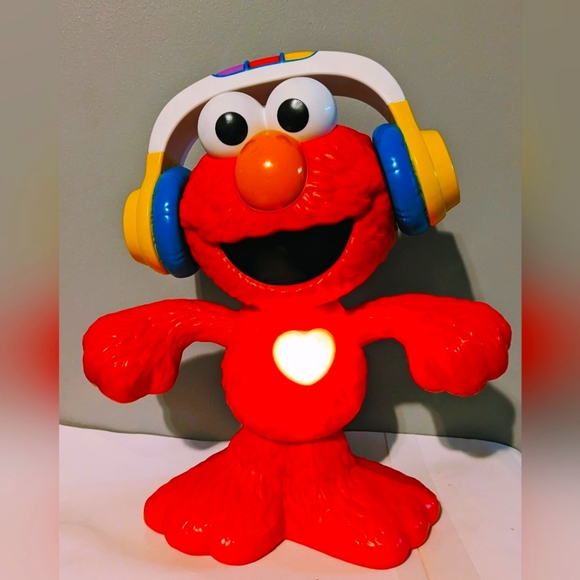 Sesame Street | Toys | Sesame Street Lets Dance Elmo 2 Elmo Toy Sings ...
